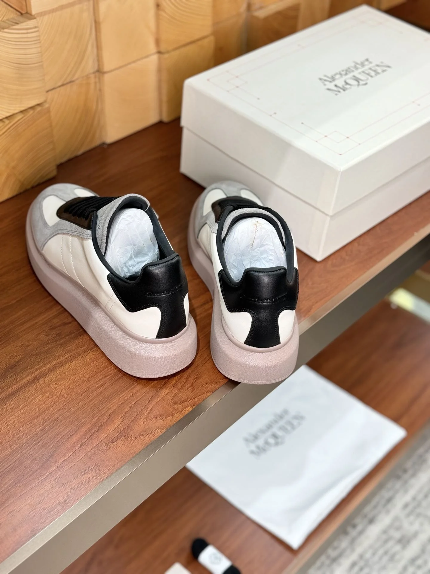 Perfect replica Alexander Mcqueen Low Shoes
