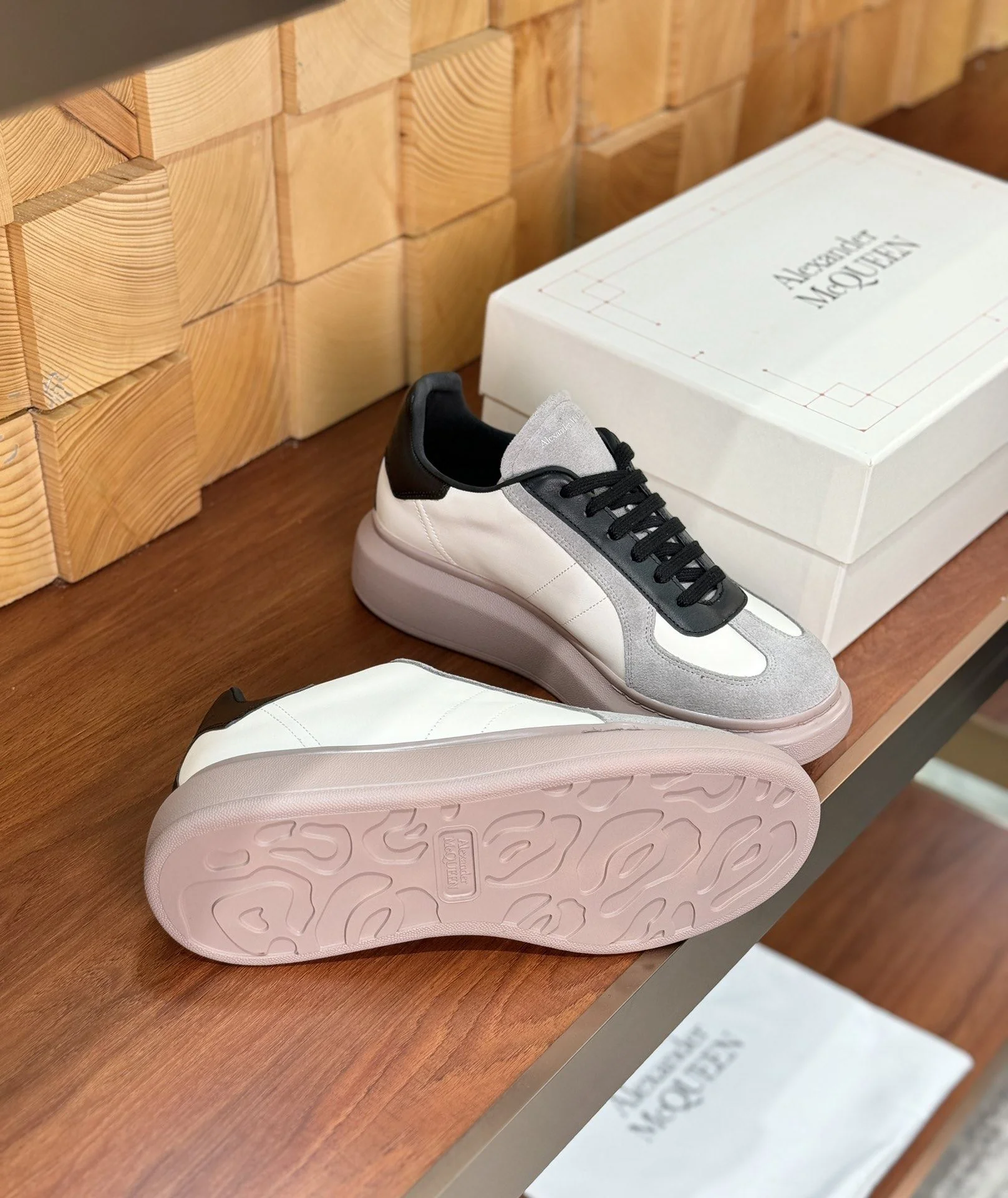 Perfect replica Alexander Mcqueen Low Shoes
