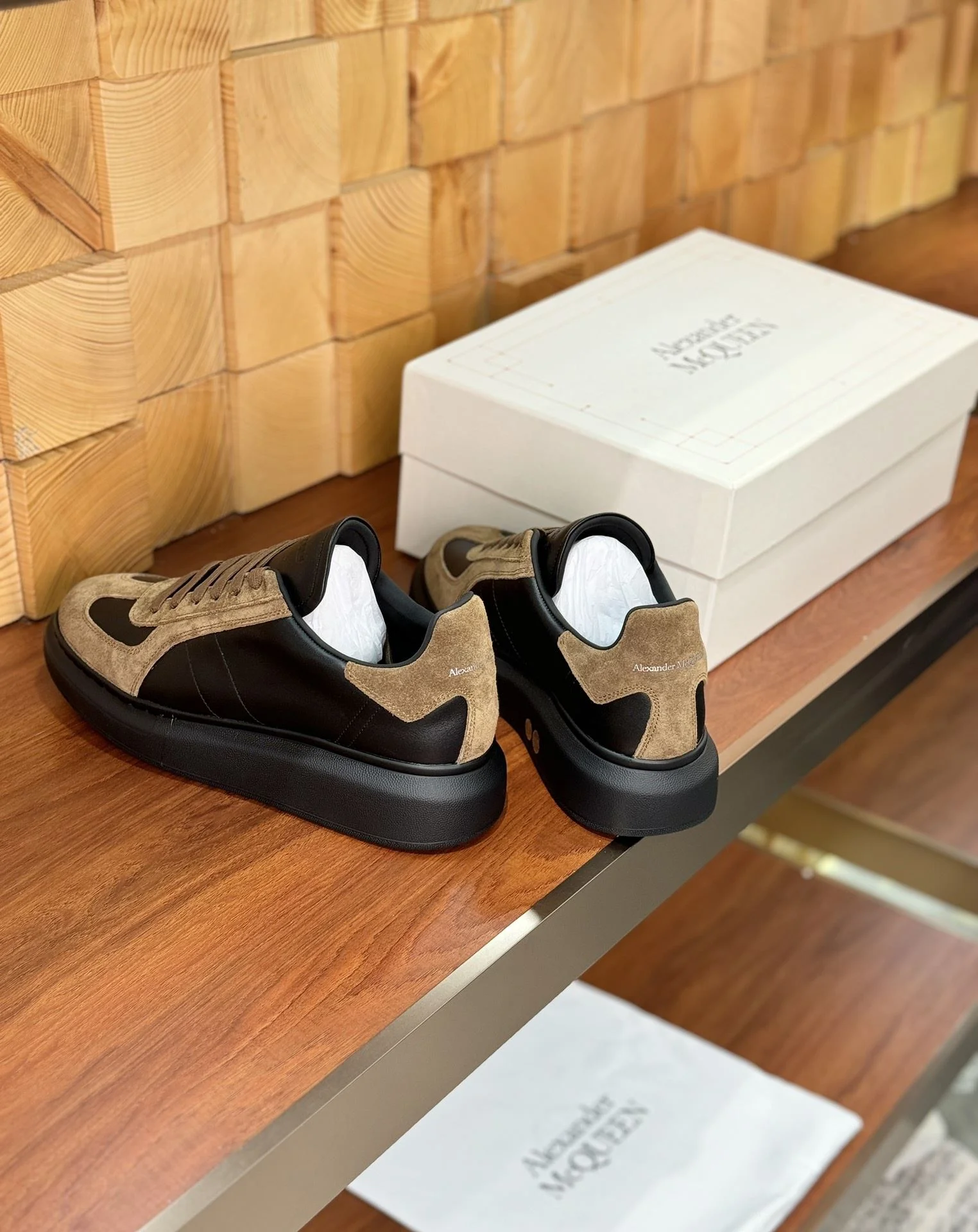High accuracy Alexander Mcqueen Low Shoes