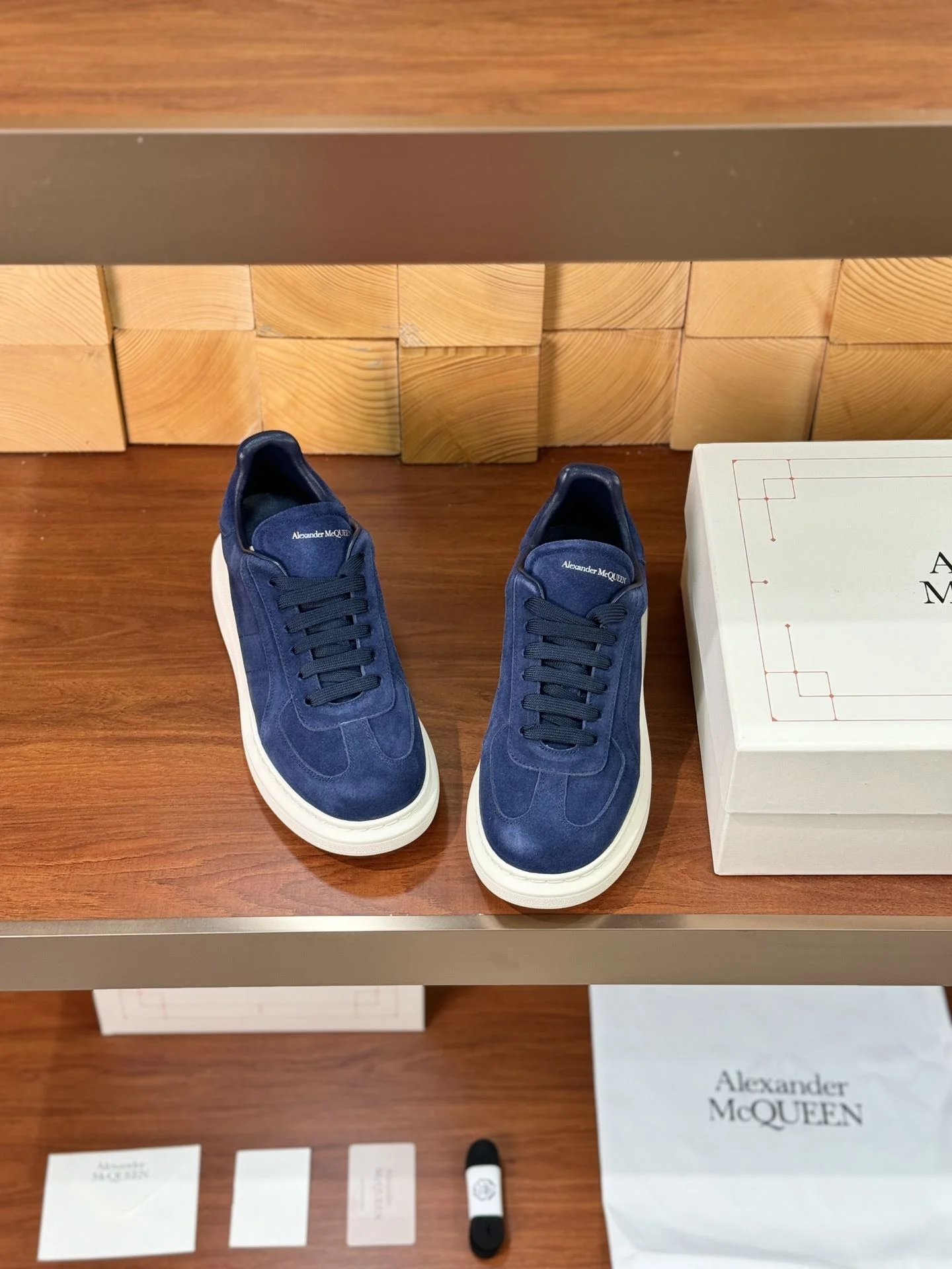 Value-priced Alexander Mcqueen Low Shoes