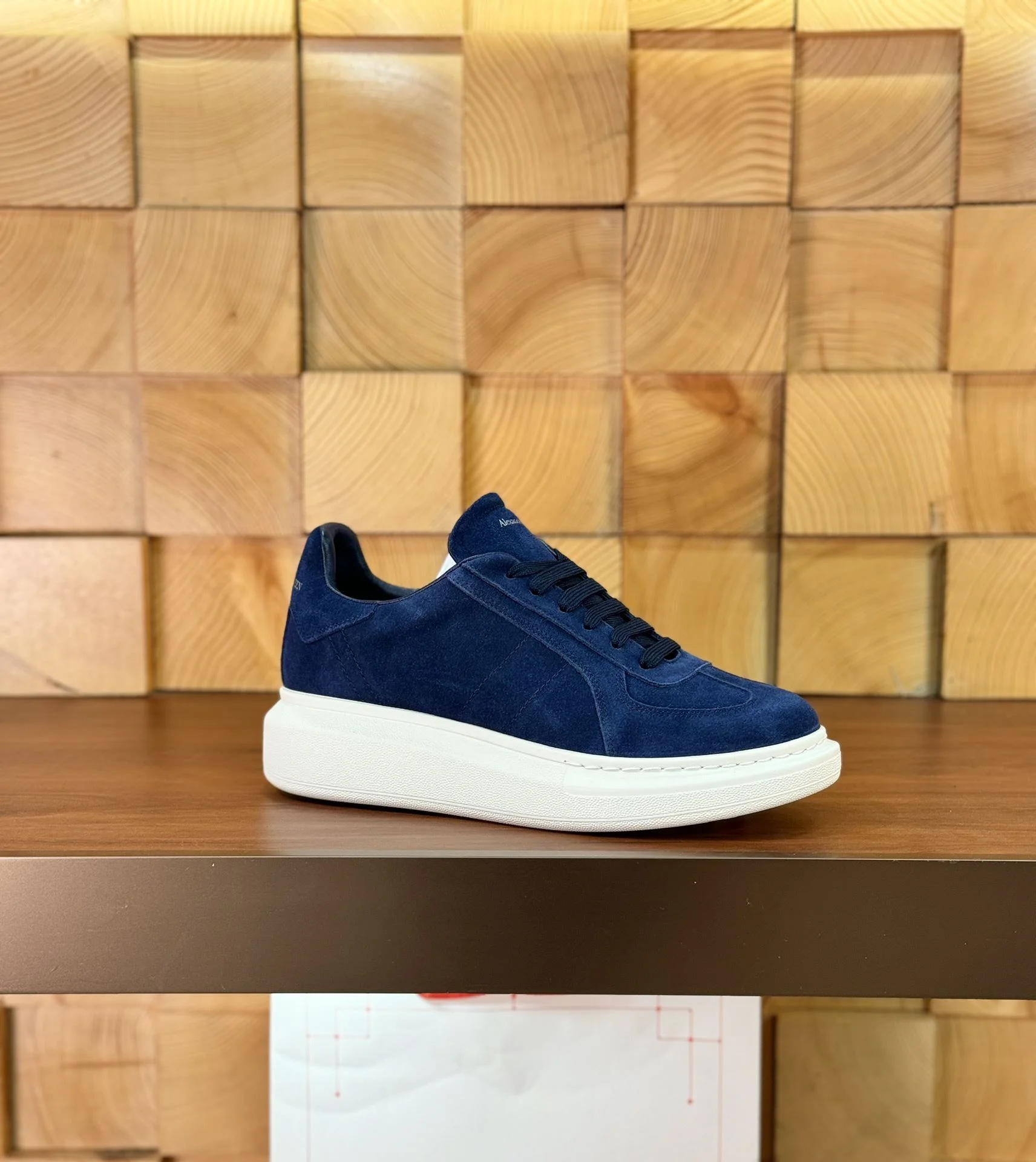 Value-priced Alexander Mcqueen Low Shoes