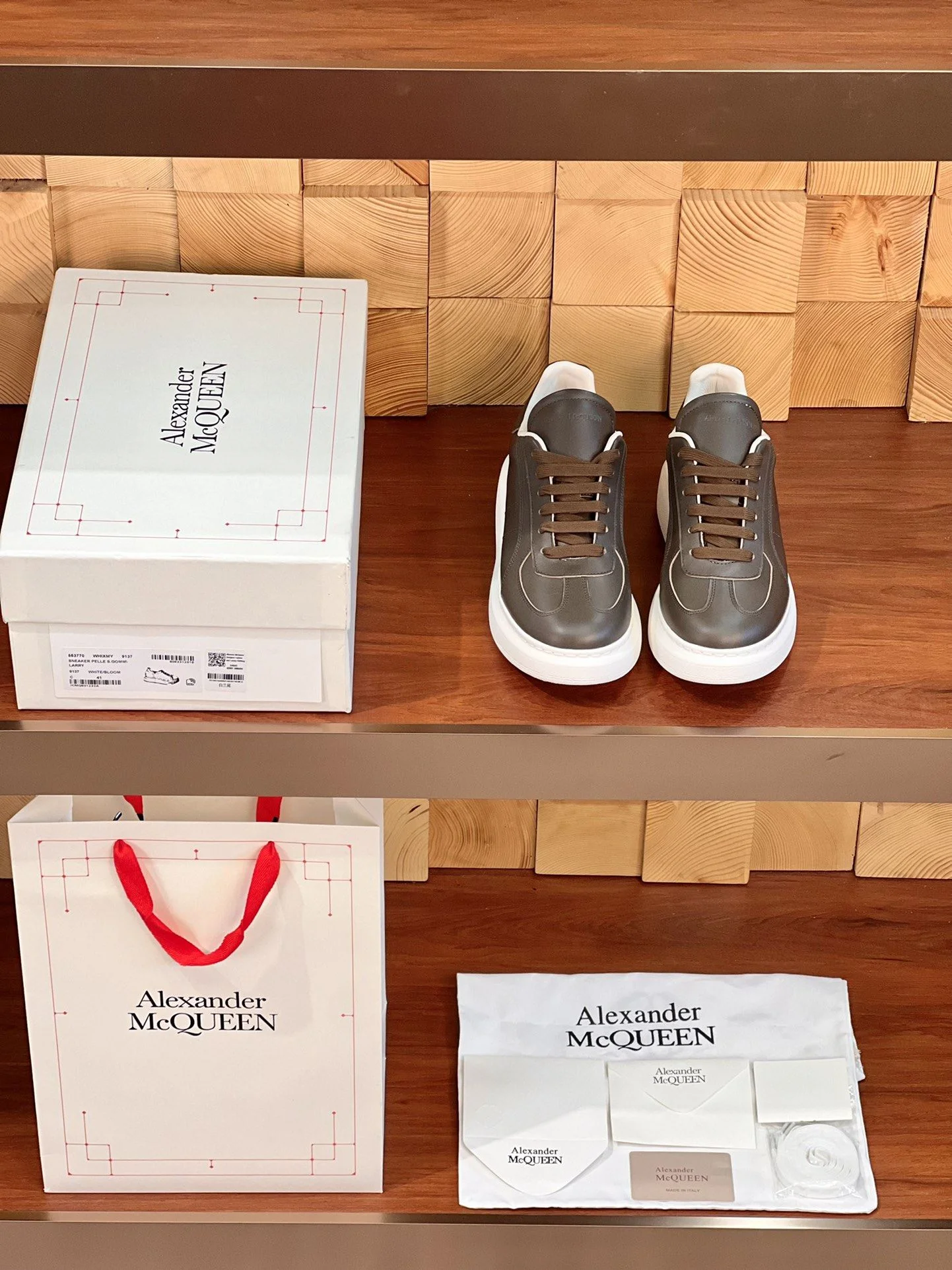 Mirror quality Alexander Mcqueen Low Shoes
