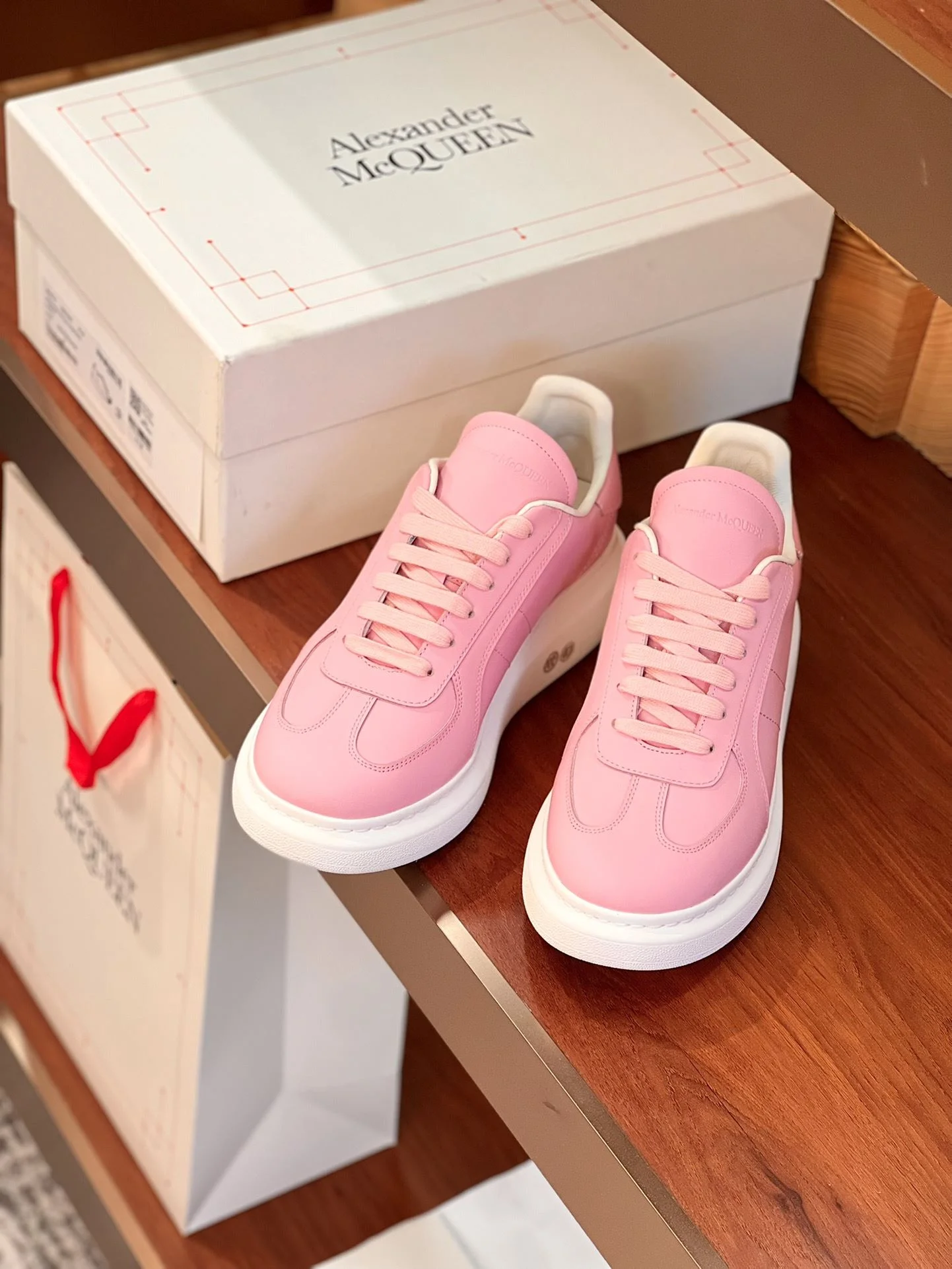 Mirror quality Alexander Mcqueen Low Shoes