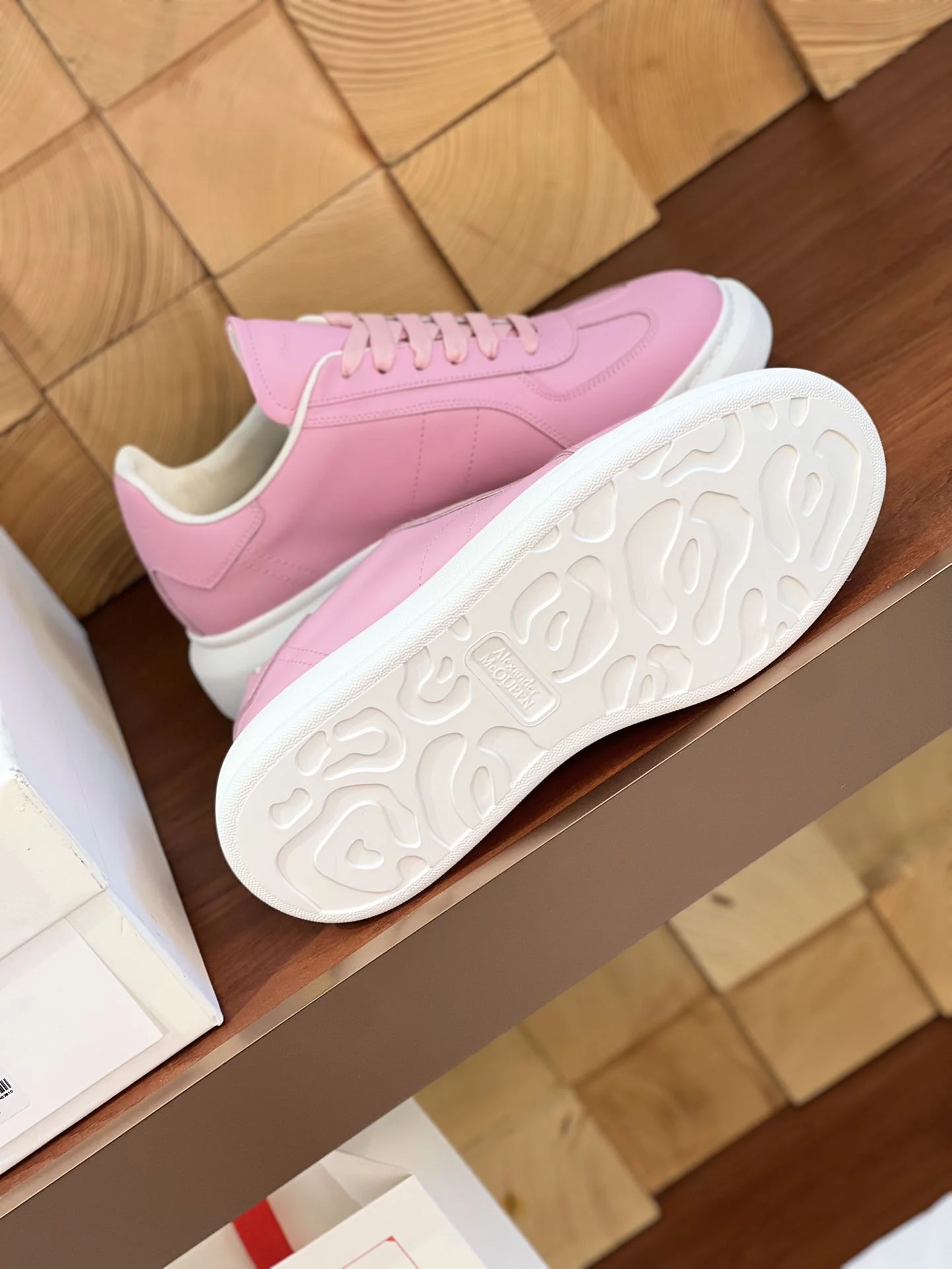 Mirror quality Alexander Mcqueen Low Shoes