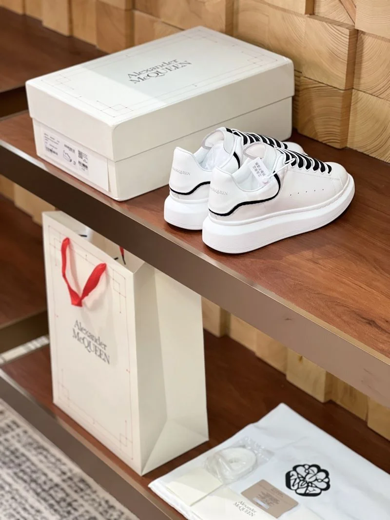 Alexander Mcqueen Low Shoes