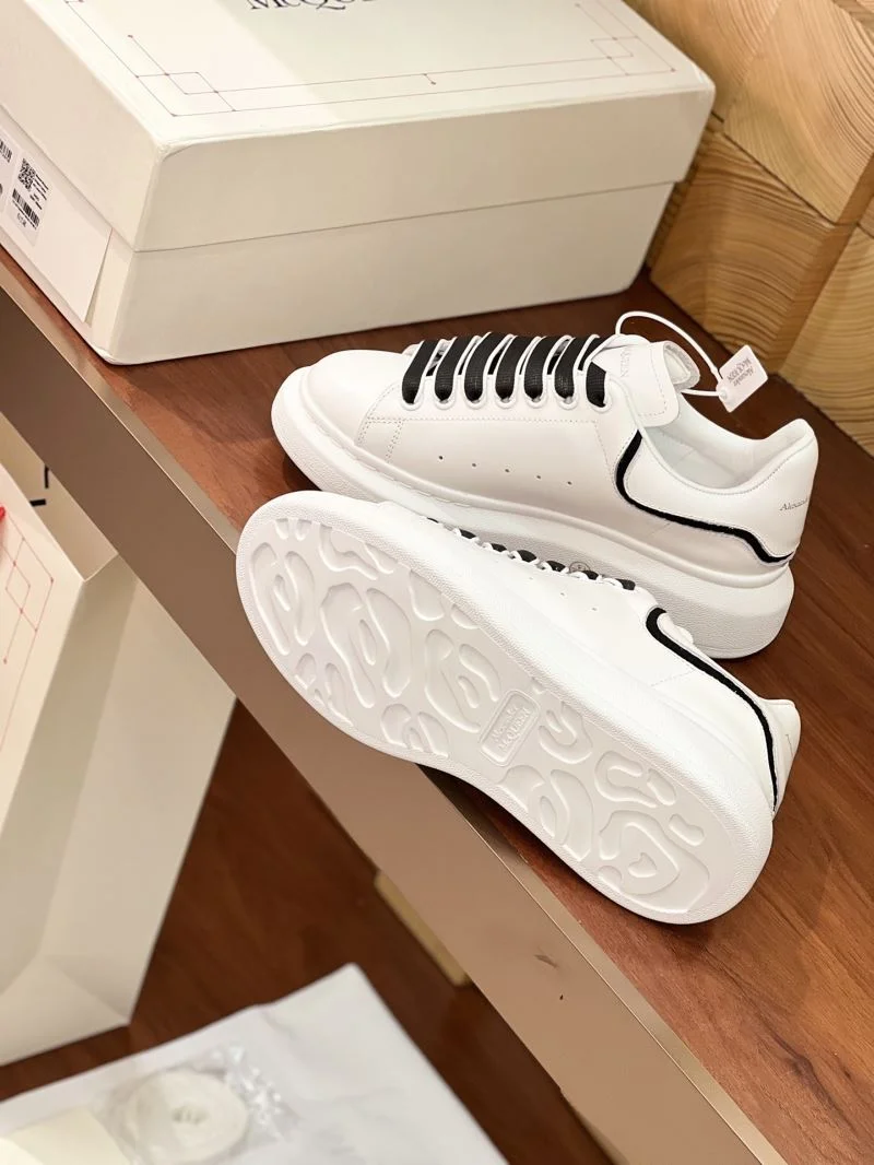 Mirror quality Alexander Mcqueen Low Shoes