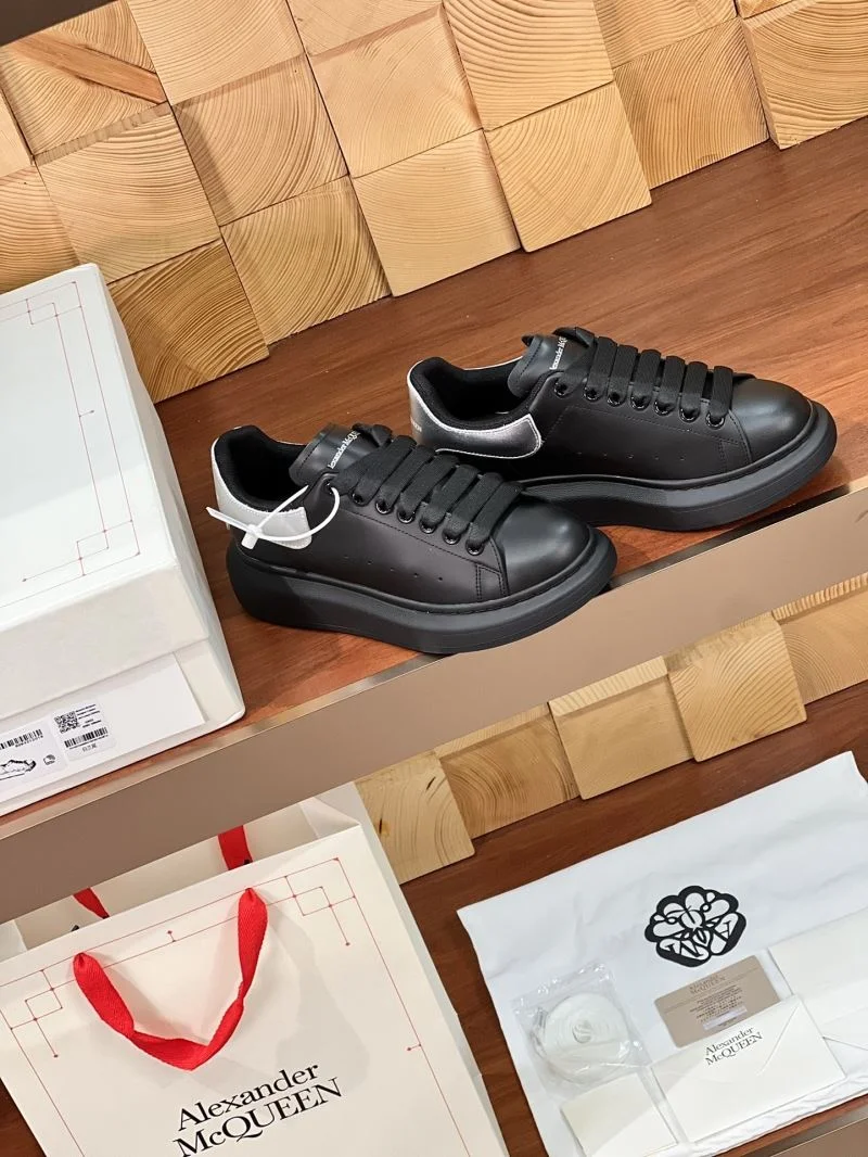 Genuine Alexander Mcqueen Low Shoes