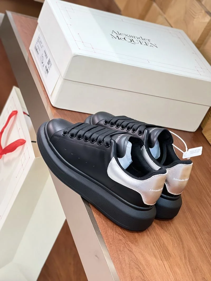 Genuine Alexander Mcqueen Low Shoes