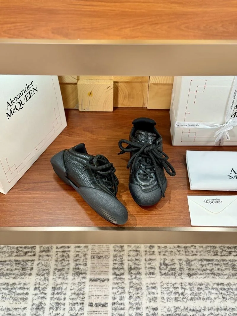 Official Alexander Mcqueen Low Shoes