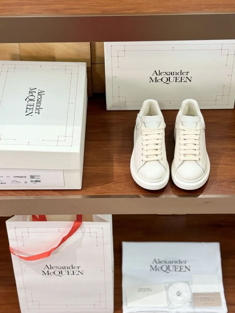 Brand-original Alexander Mcqueen Low Shoes