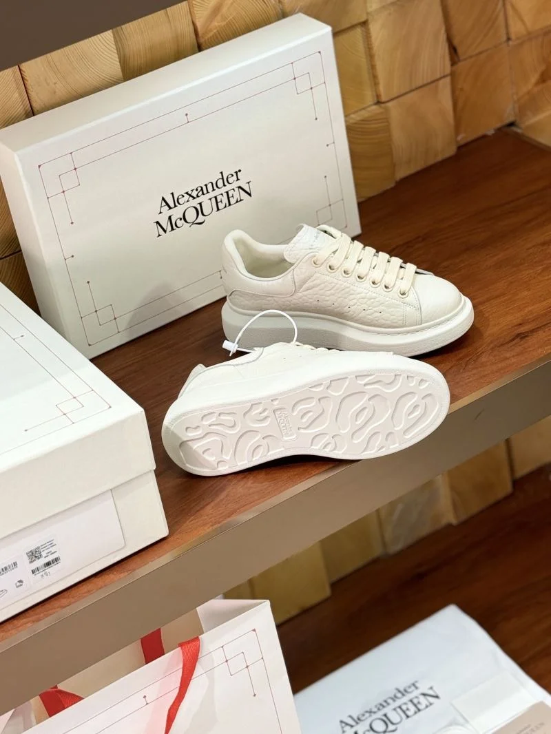 Brand-original Alexander Mcqueen Low Shoes