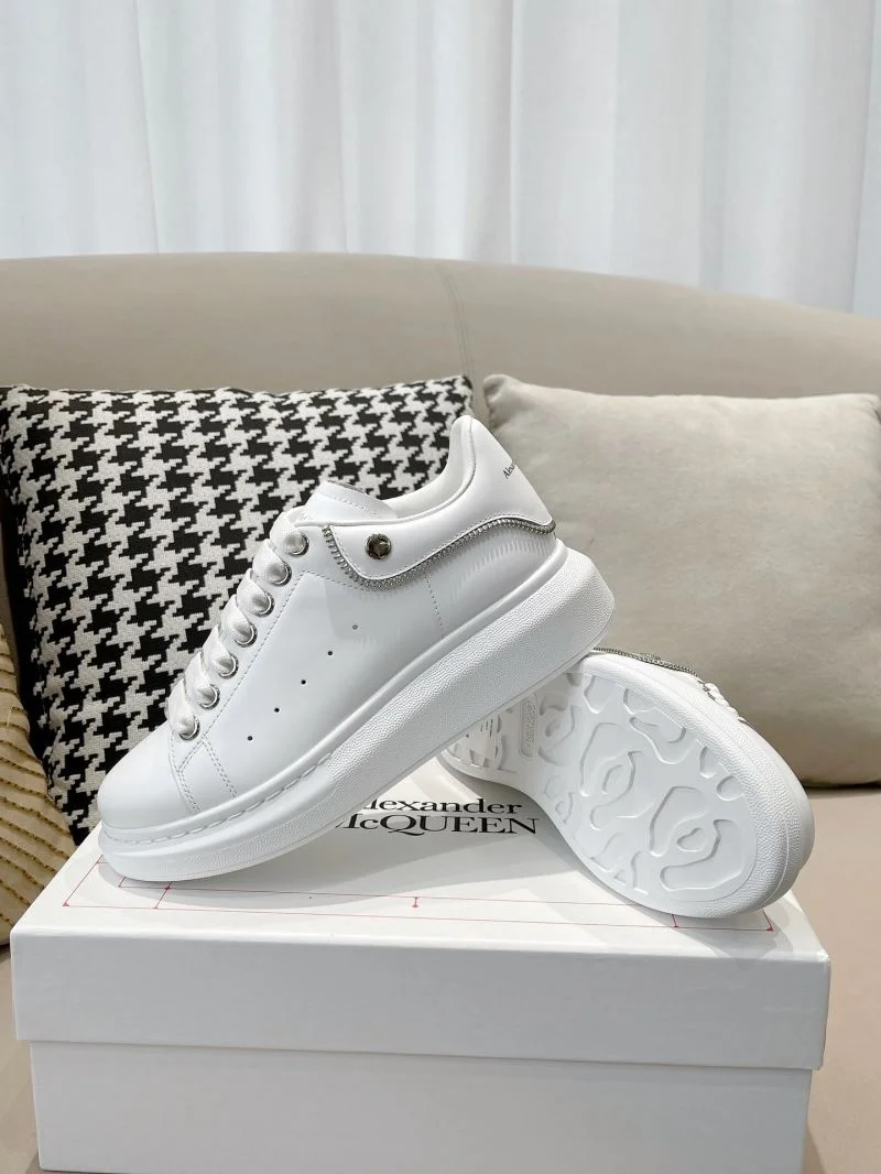 Reasonably priced Alexander Mcqueen Low Shoes