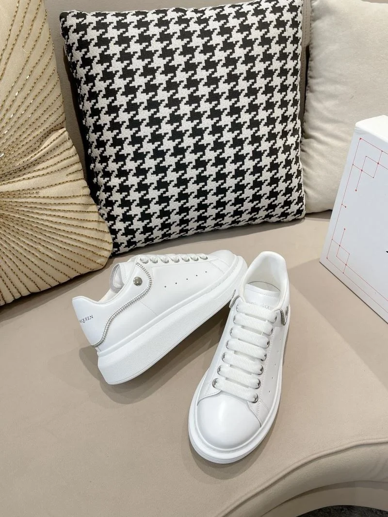 Reasonably priced Alexander Mcqueen Low Shoes