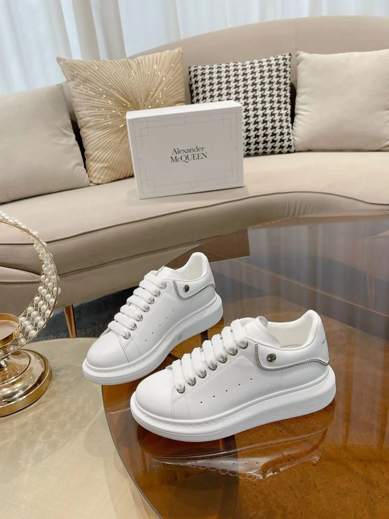 Reasonably priced Alexander Mcqueen Low Shoes