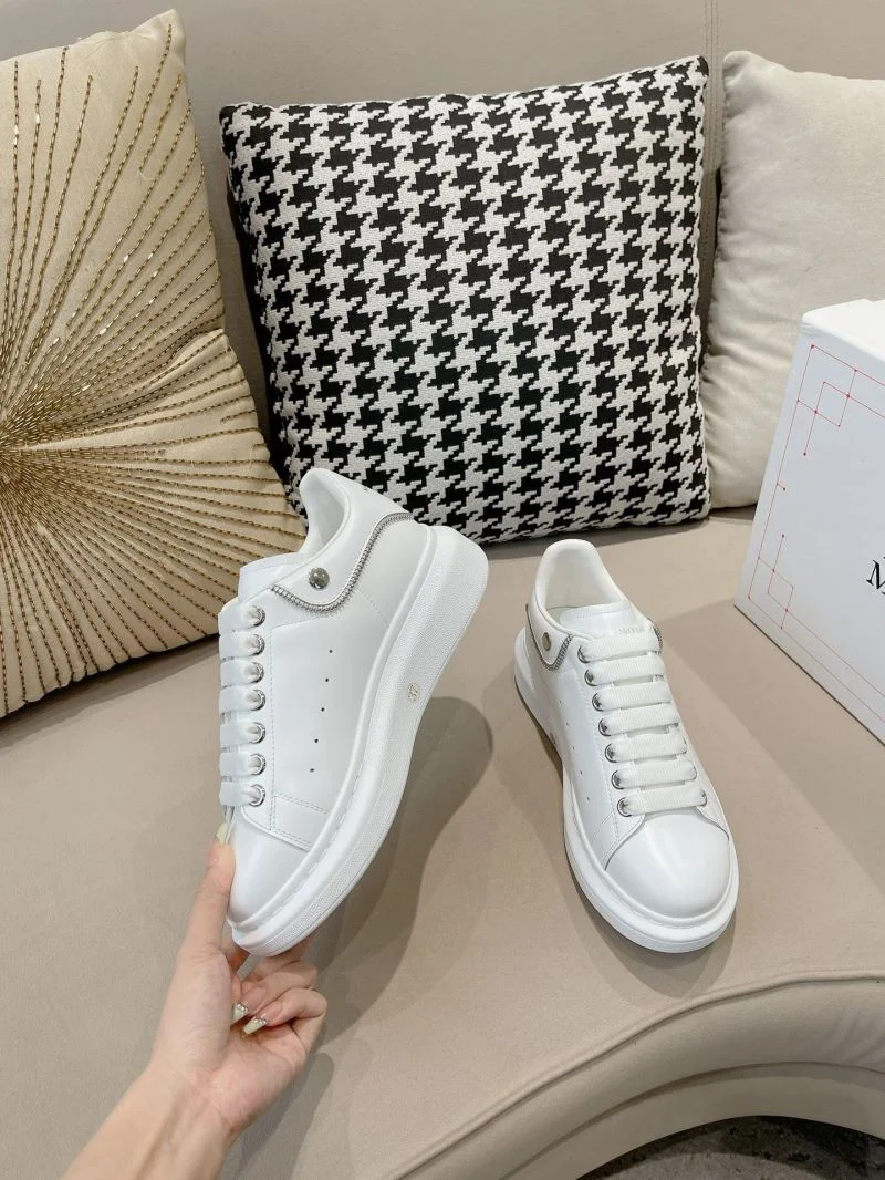Reasonably priced Alexander Mcqueen Low Shoes