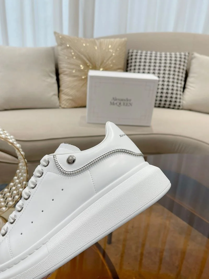 Reasonably priced Alexander Mcqueen Low Shoes