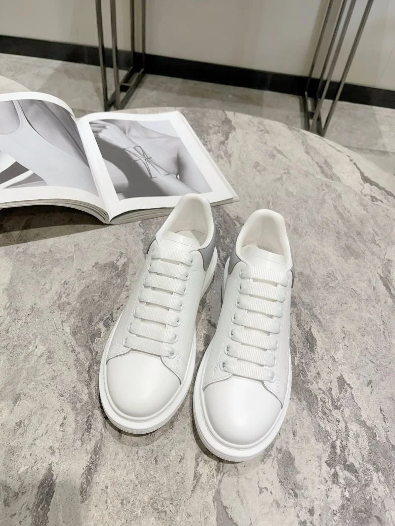 Indistinguishable Alexander Mcqueen Low Shoes
