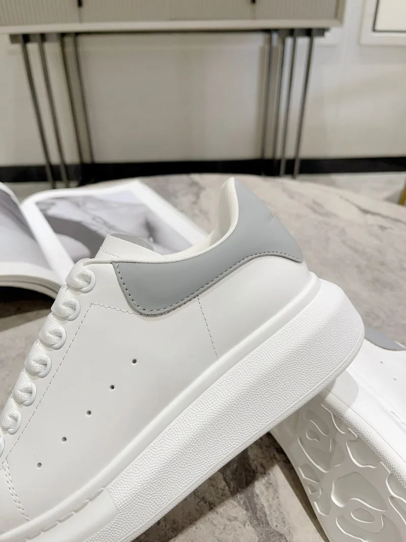 Indistinguishable Alexander Mcqueen Low Shoes