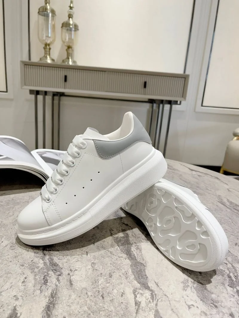 Indistinguishable Alexander Mcqueen Low Shoes