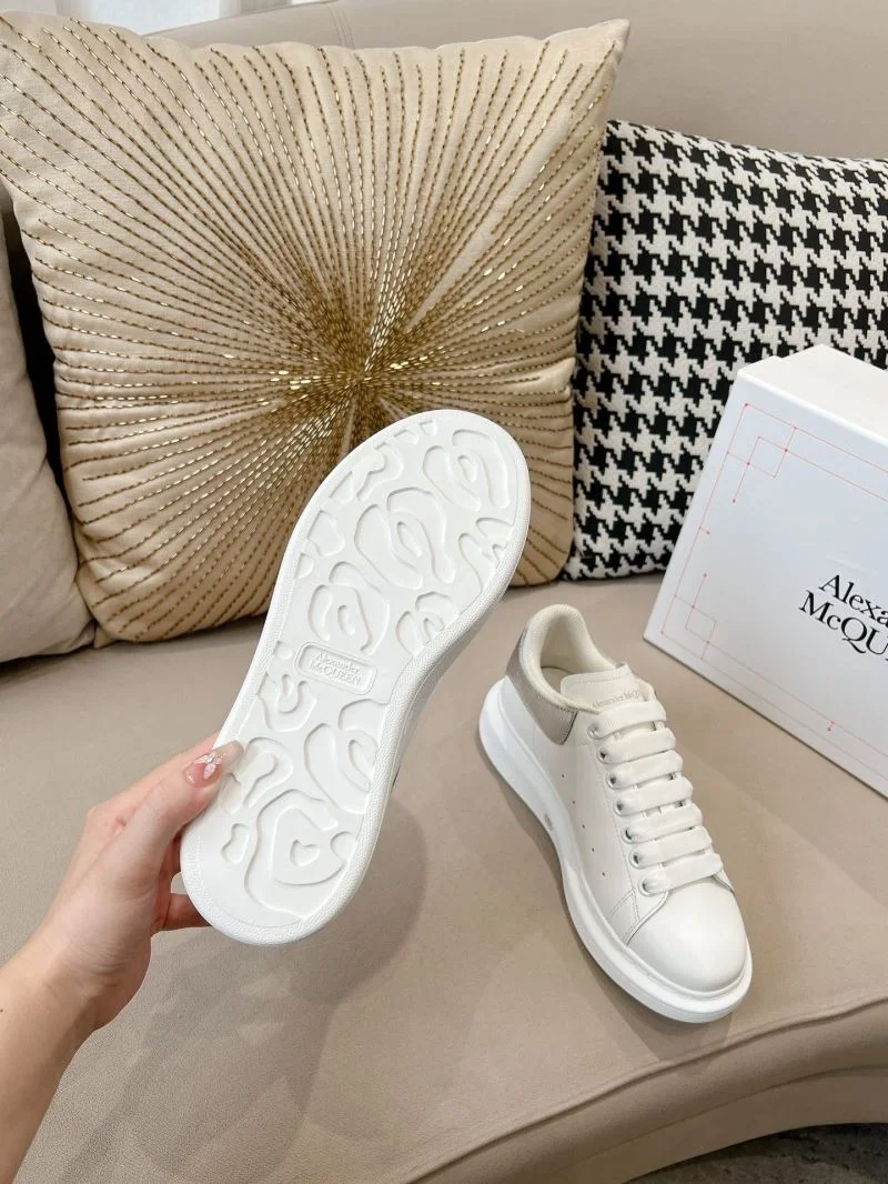 Value-priced Alexander Mcqueen Low Shoes