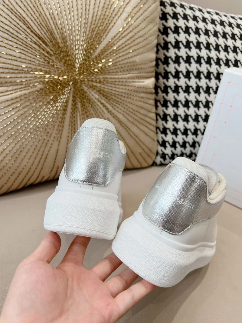 Value-priced Alexander Mcqueen Low Shoes
