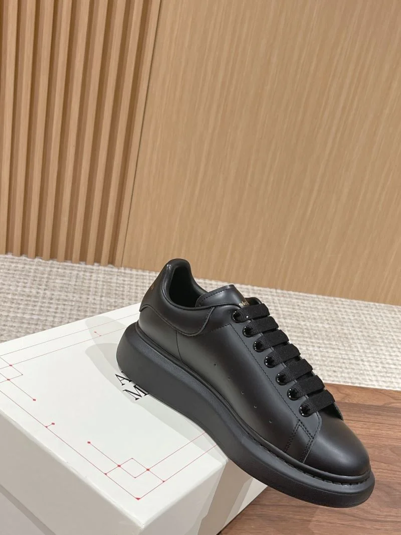 Legit Alexander Mcqueen Low Shoes