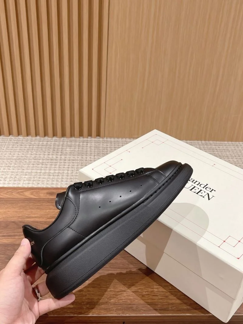 Legit Alexander Mcqueen Low Shoes