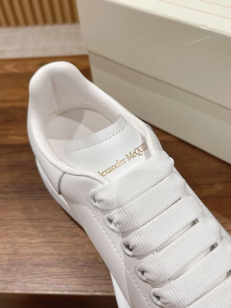 Value-priced Alexander Mcqueen Low Shoes