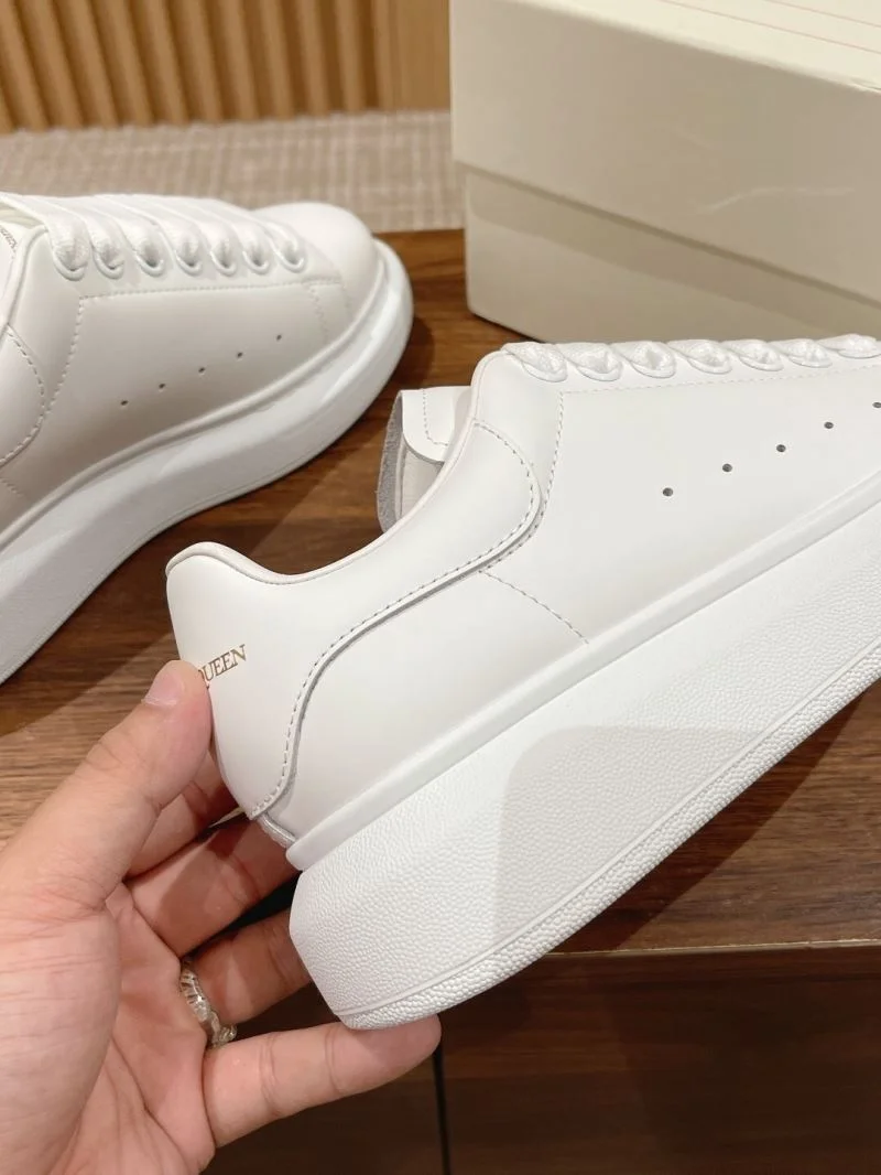 Value-priced Alexander Mcqueen Low Shoes