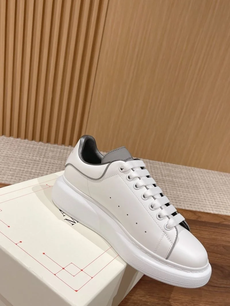 Reasonably priced Alexander Mcqueen Low Shoes