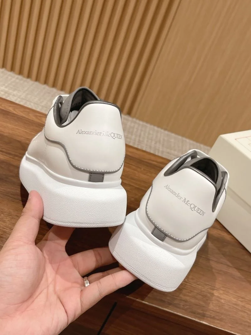 Reasonably priced Alexander Mcqueen Low Shoes