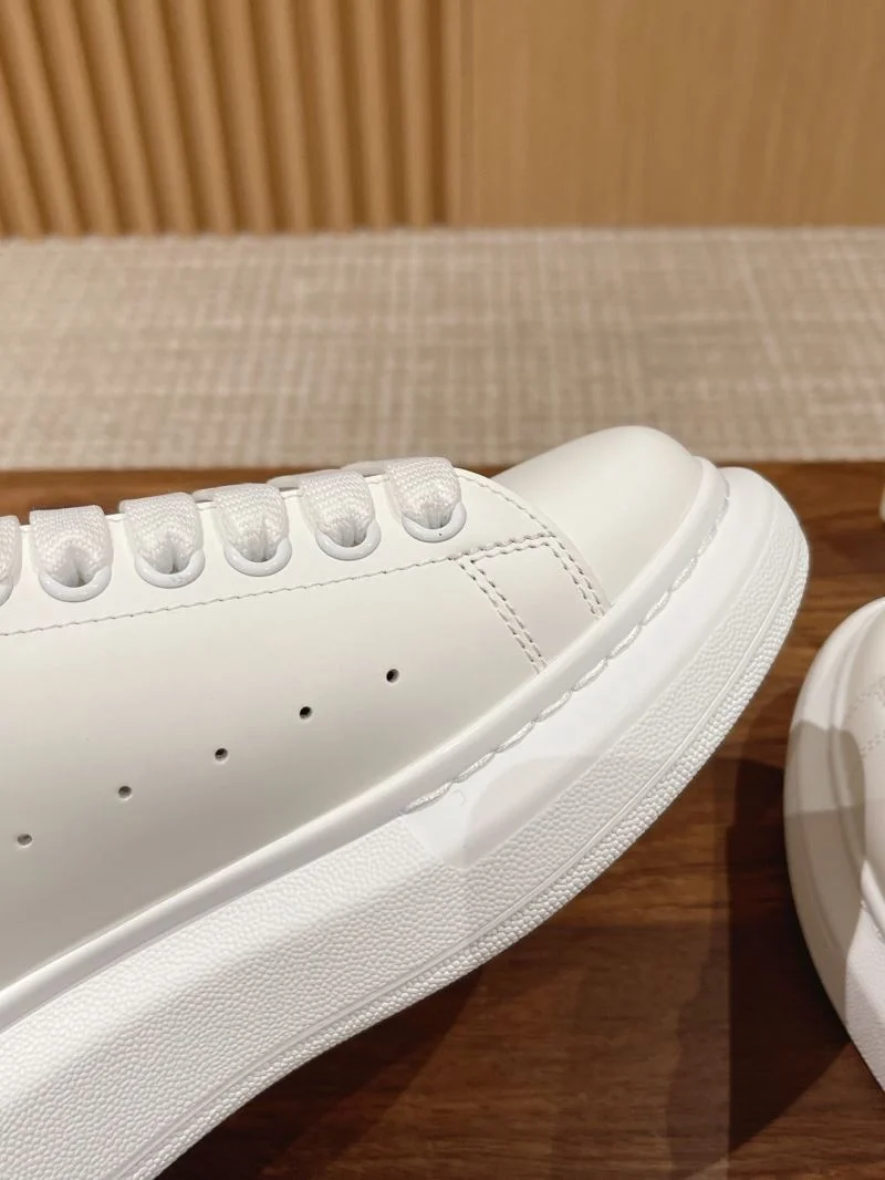 Brand-original Alexander Mcqueen Low Shoes