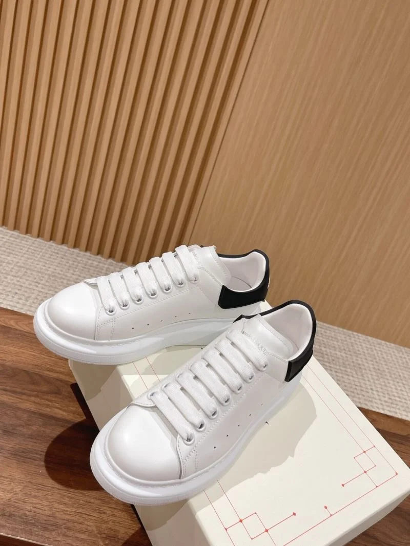 Indistinguishable Alexander Mcqueen Low Shoes