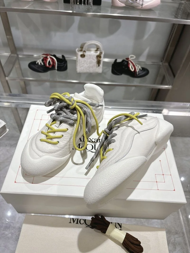 Precise copy Alexander Mcqueen Low Shoes