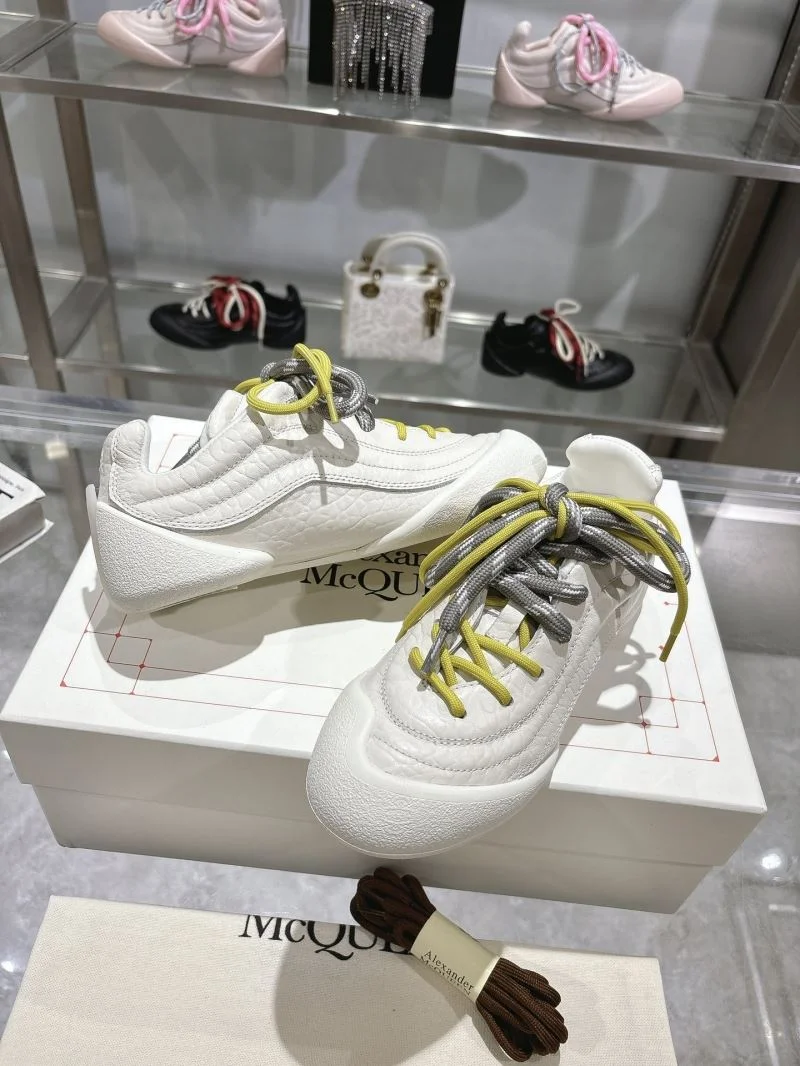 Precise copy Alexander Mcqueen Low Shoes