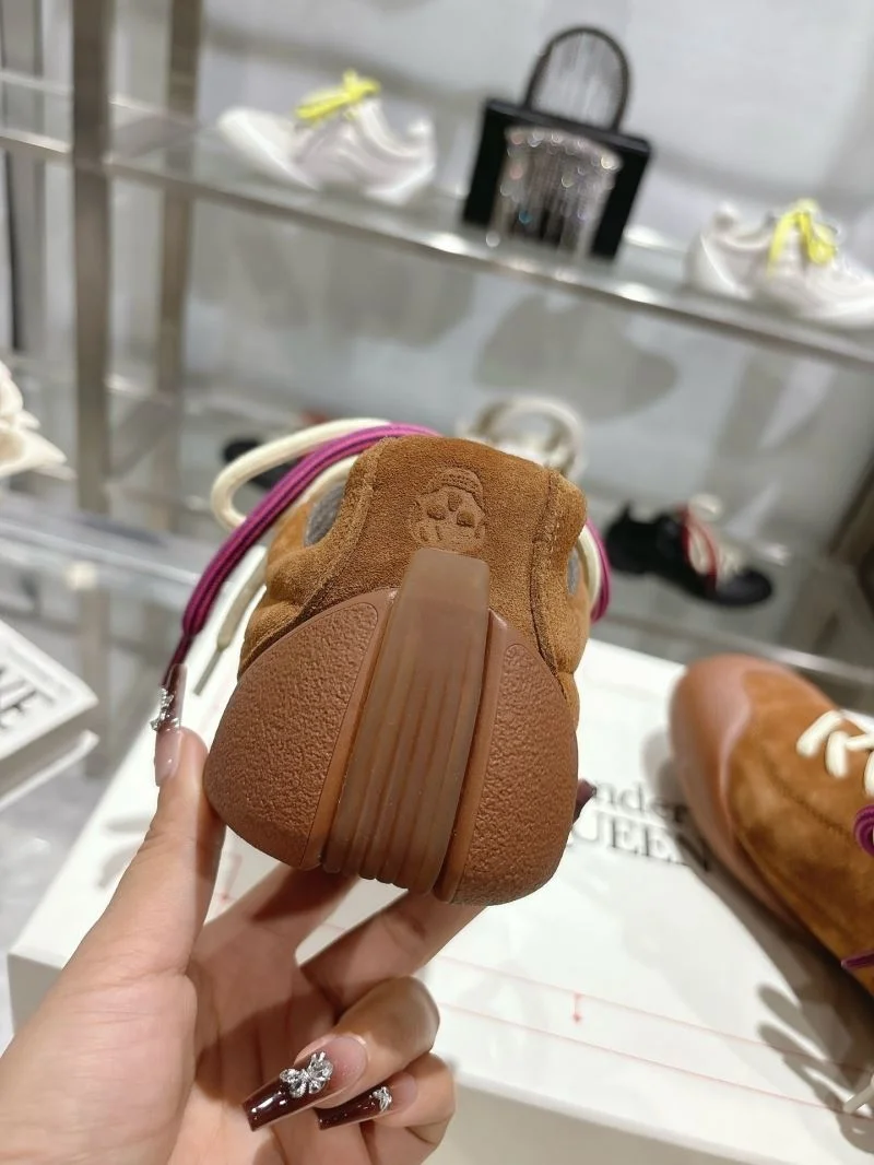 Reasonably priced Alexander Mcqueen Low Shoes