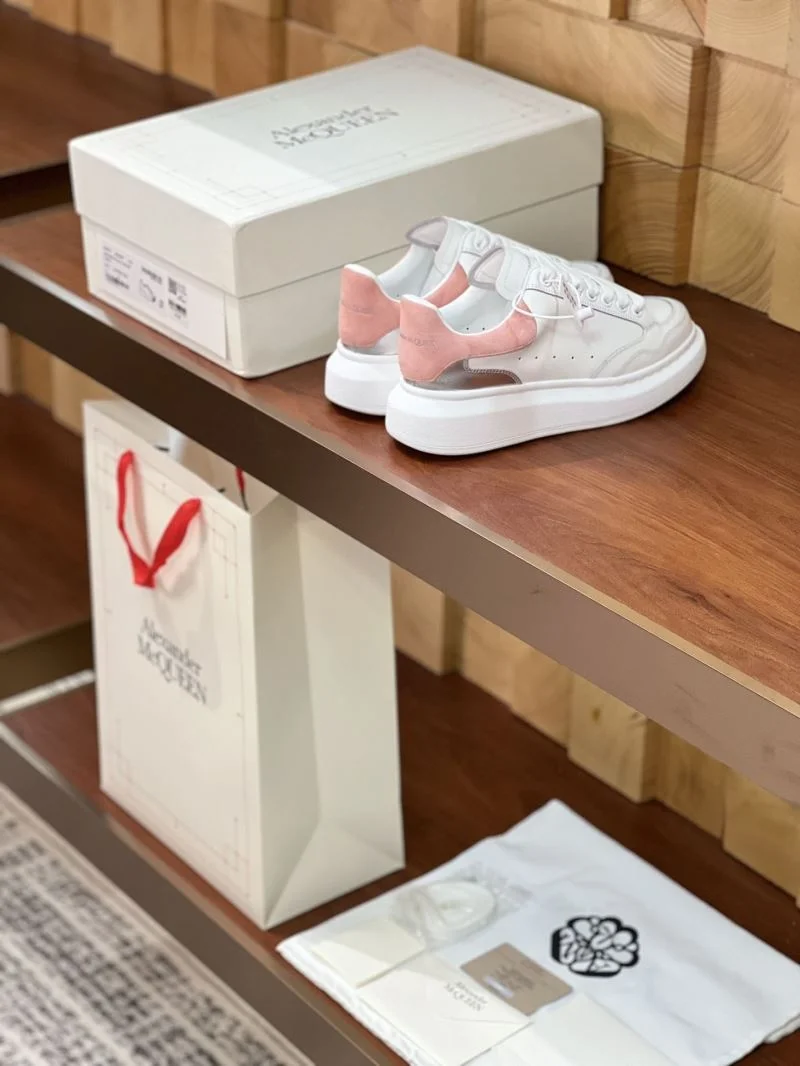 Alexander Mcqueen Low Shoes