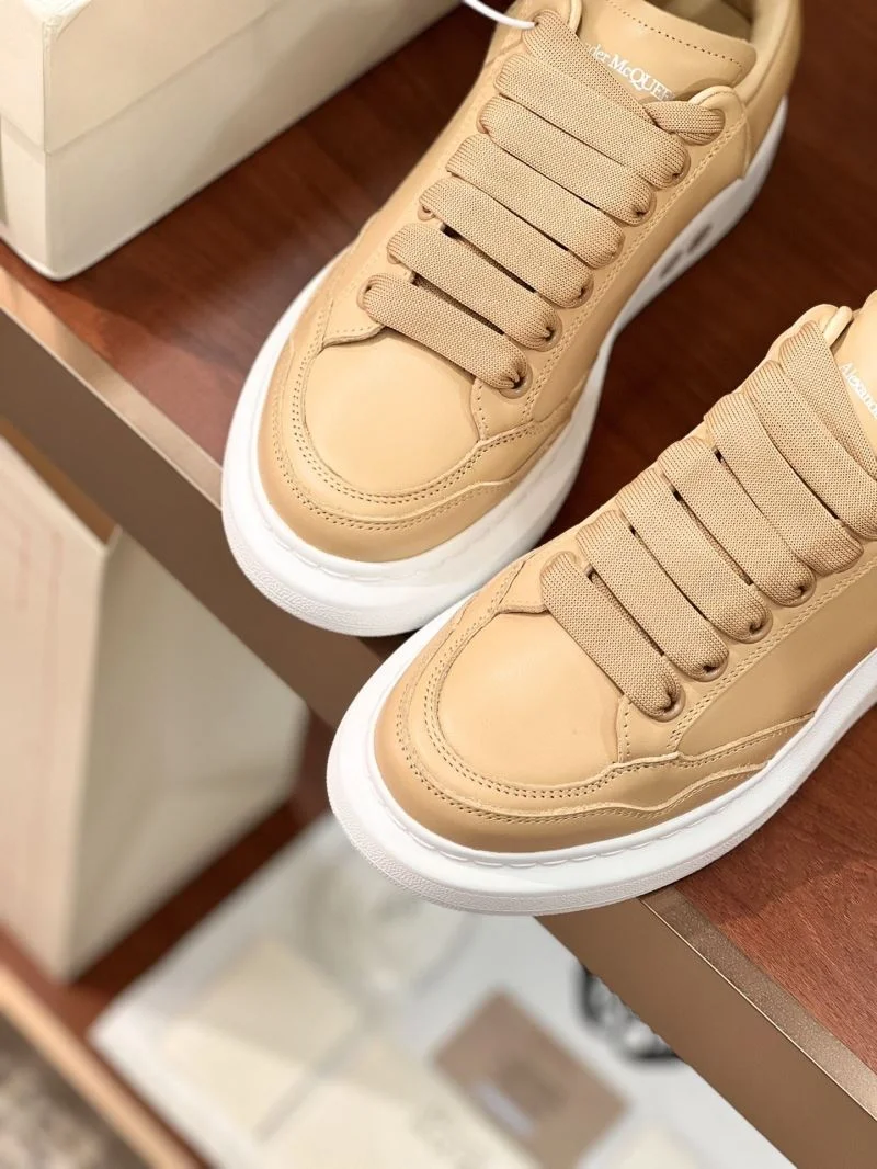 Top mirror Alexander Mcqueen Low Shoes