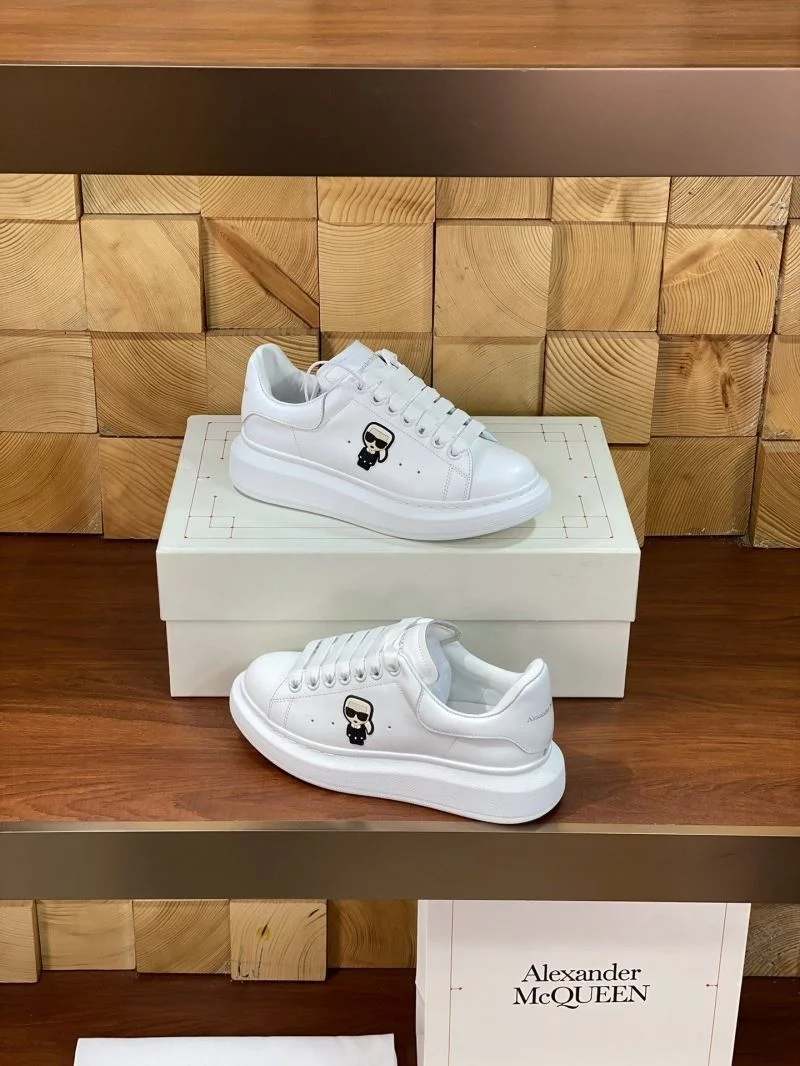 Top mirror Alexander Mcqueen Low Shoes