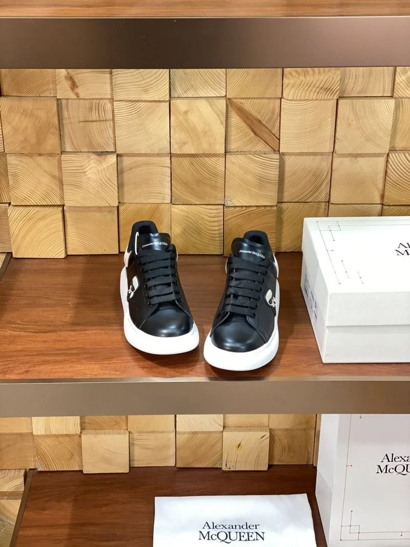 Official Alexander Mcqueen Low Shoes