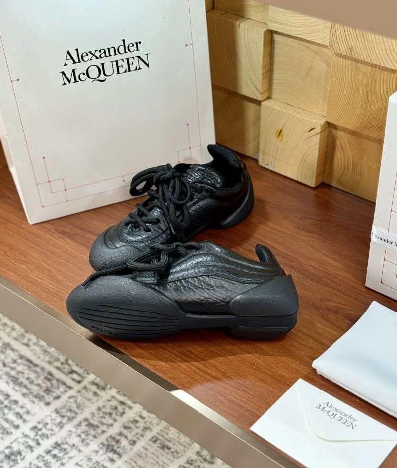 Exact replica Alexander Mcqueen Low Shoes