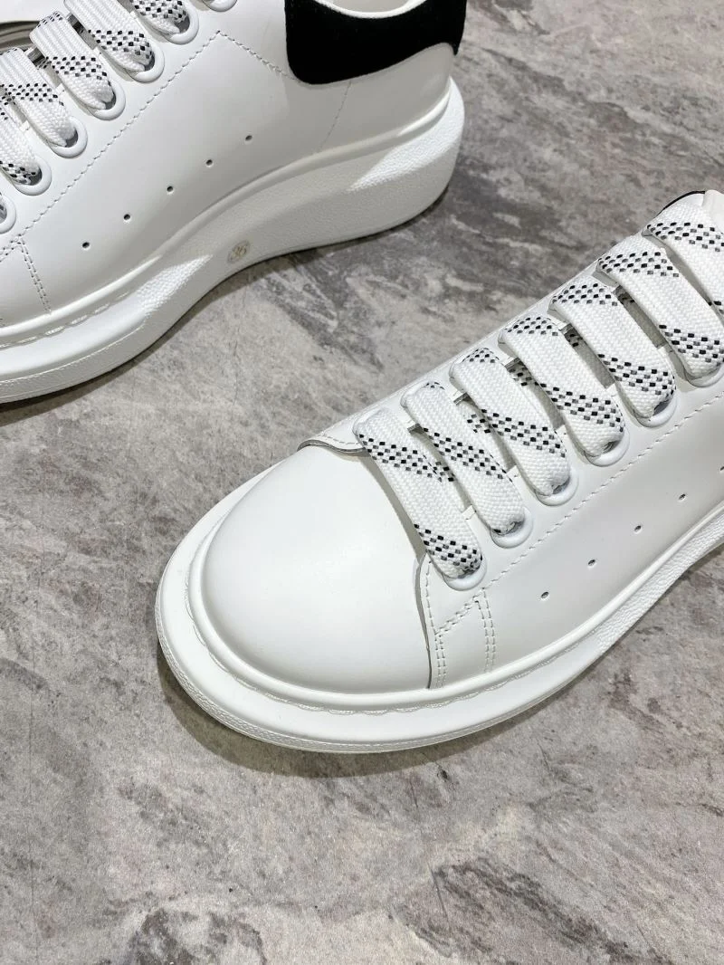 Mirror quality Alexander Mcqueen Low Shoes