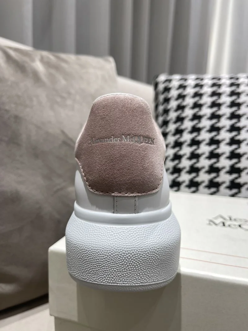 High fidelity Alexander Mcqueen Low Shoes