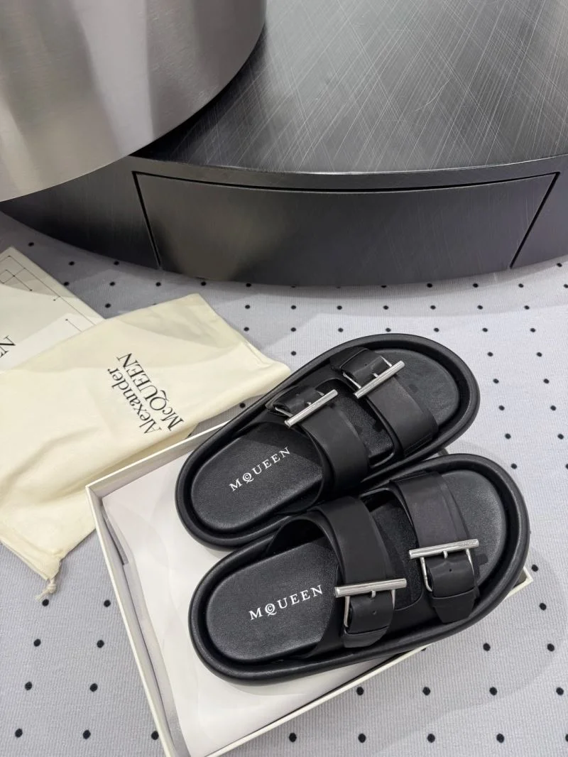 Precise copy Alexander Mcqueen Slippers