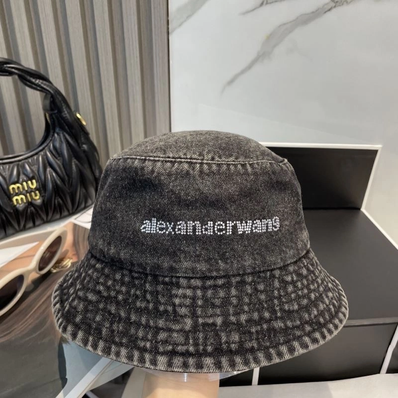 Top mirror Alexander Wang Caps