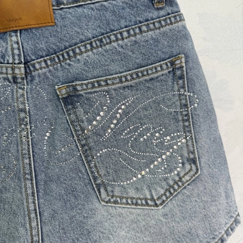 Brand-authenticated Alexander Wang Short Pants