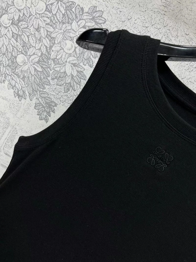 Accurate model Alexander Wang Vest