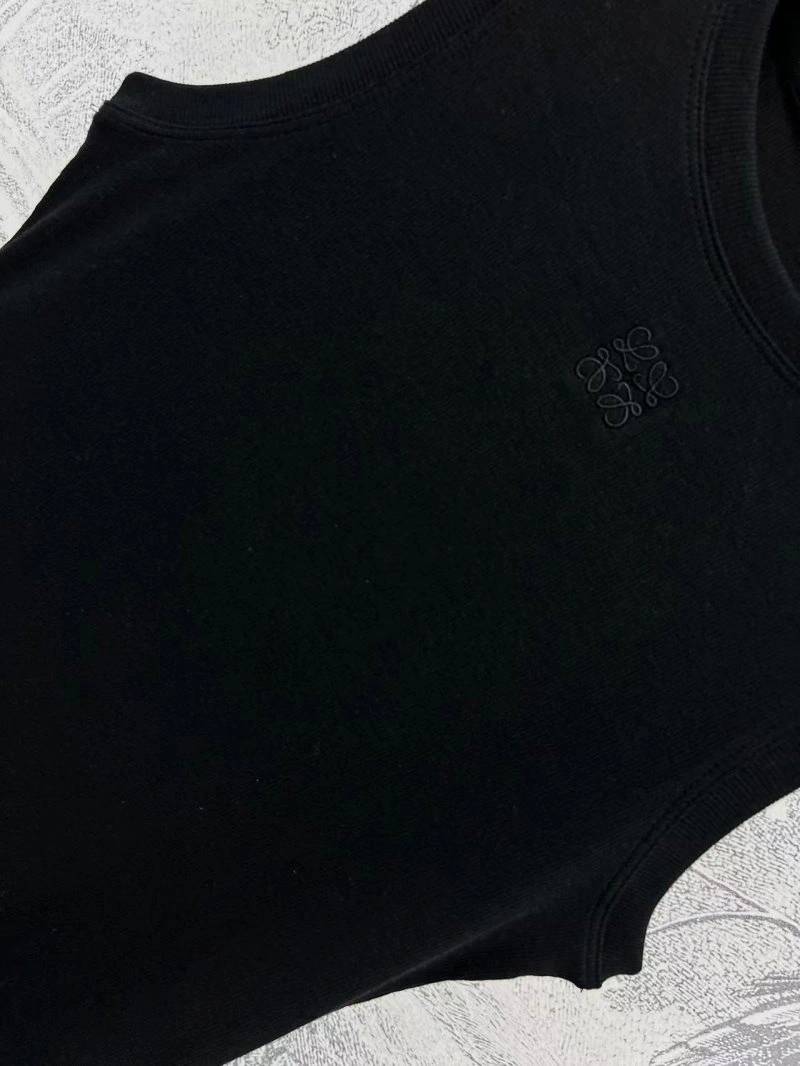 Accurate model Alexander Wang Vest