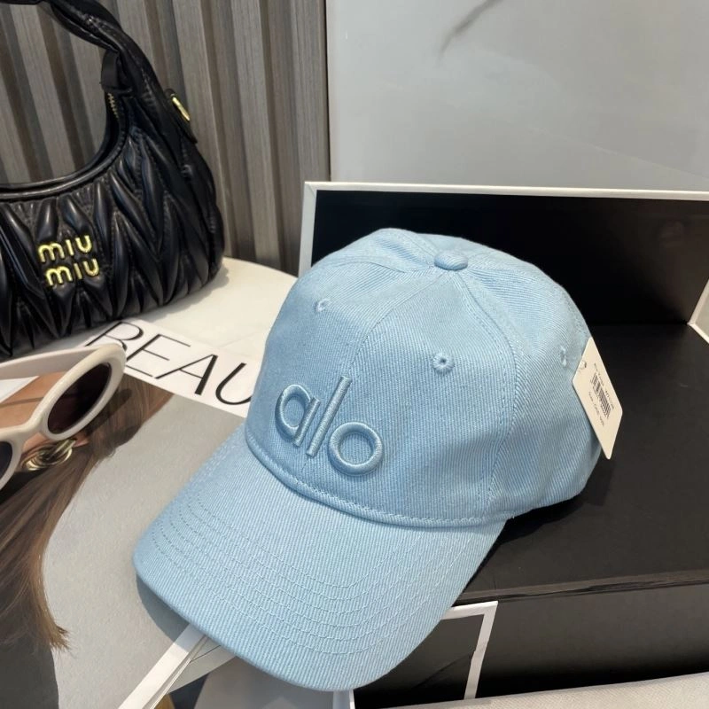 Top match Alo Caps