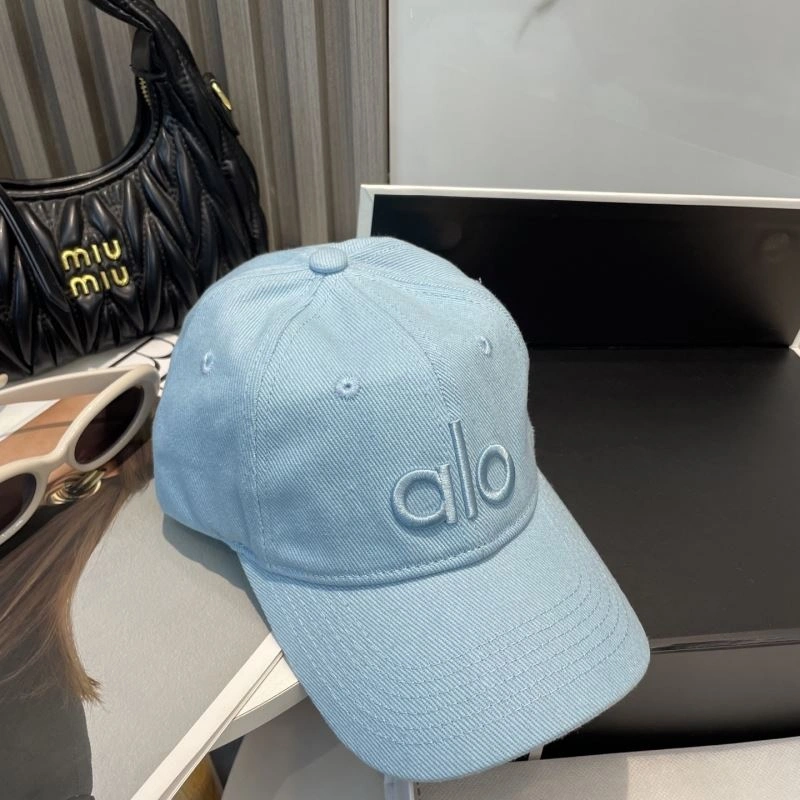 Top match Alo Caps